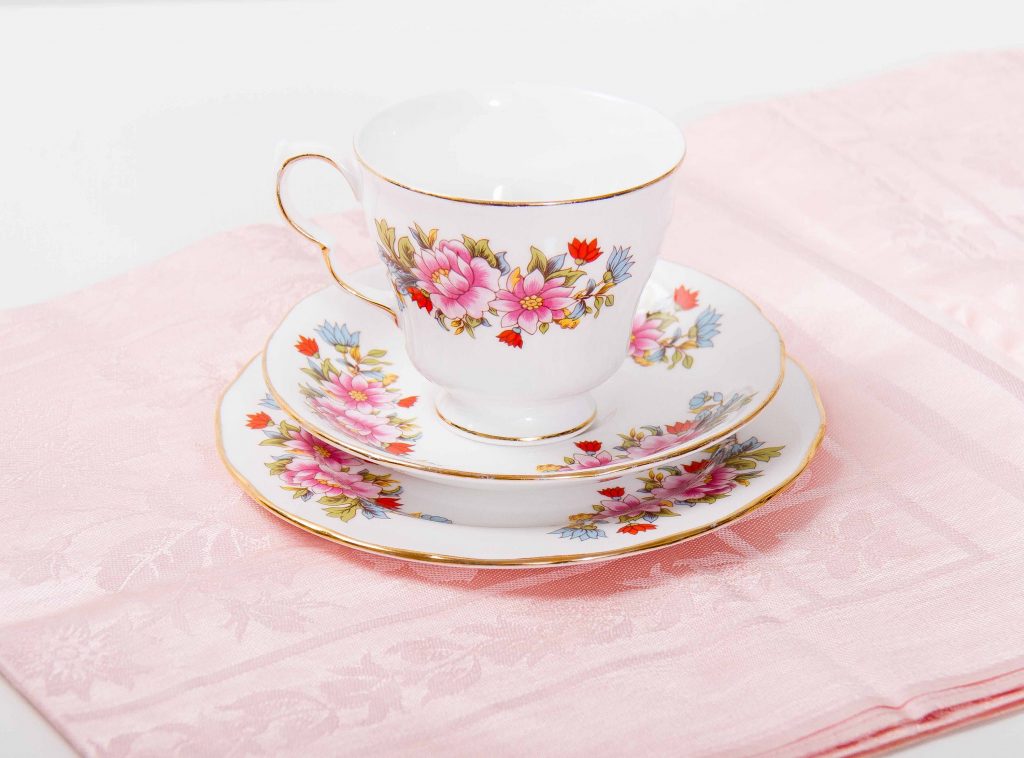 English Royal Kent fine bone china vintage tea cup plate saucer trio ...