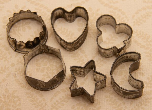 Vintage Tala Queen Icing Set Cake Decorating Mini Biscuit Icing Cutters ...