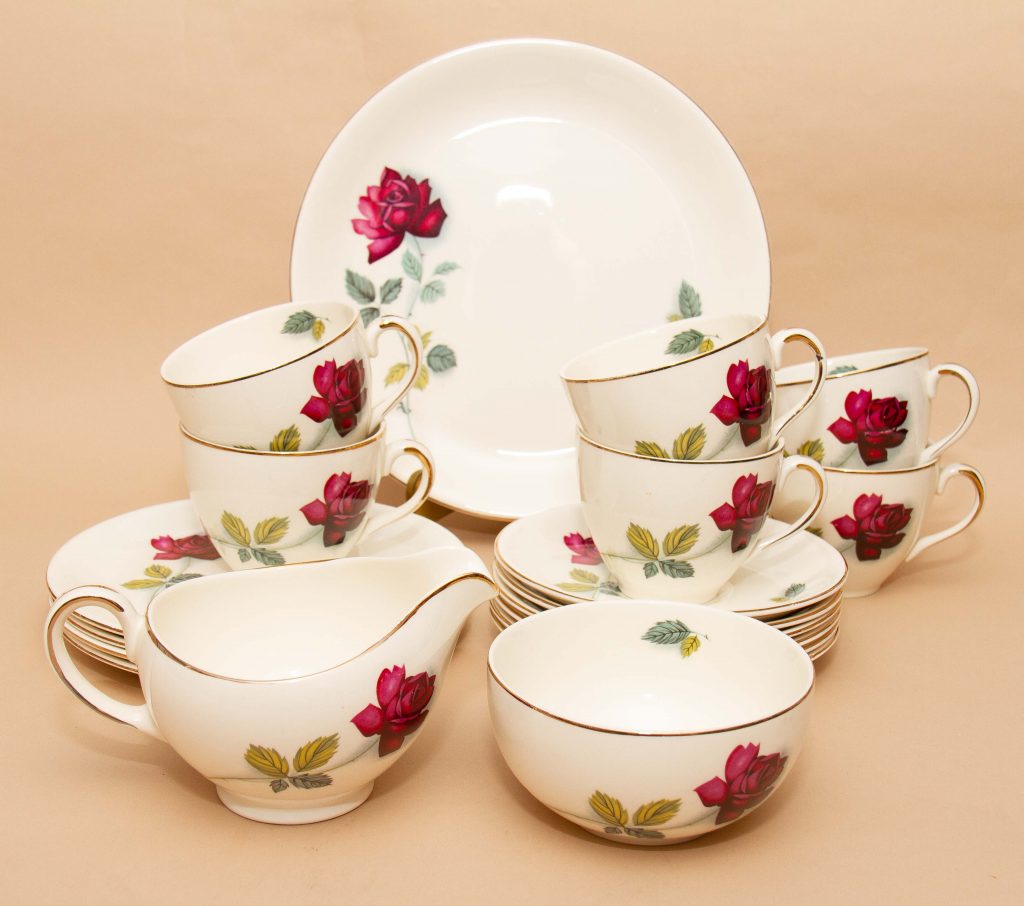 Alfred Meakin Realm Rose Tea Set Cups Saucers Side Plates Cake Plate ...