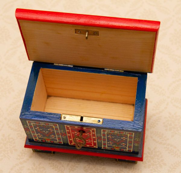 Small Hand Painted Krakow Locking Chest Polish Folk Art Jewellery ...